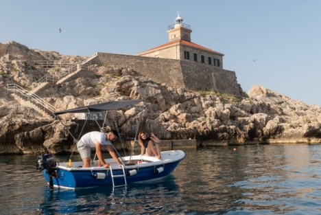 Your Dubrovnik Boat Rental: Pasara 5hp | Garitransfer